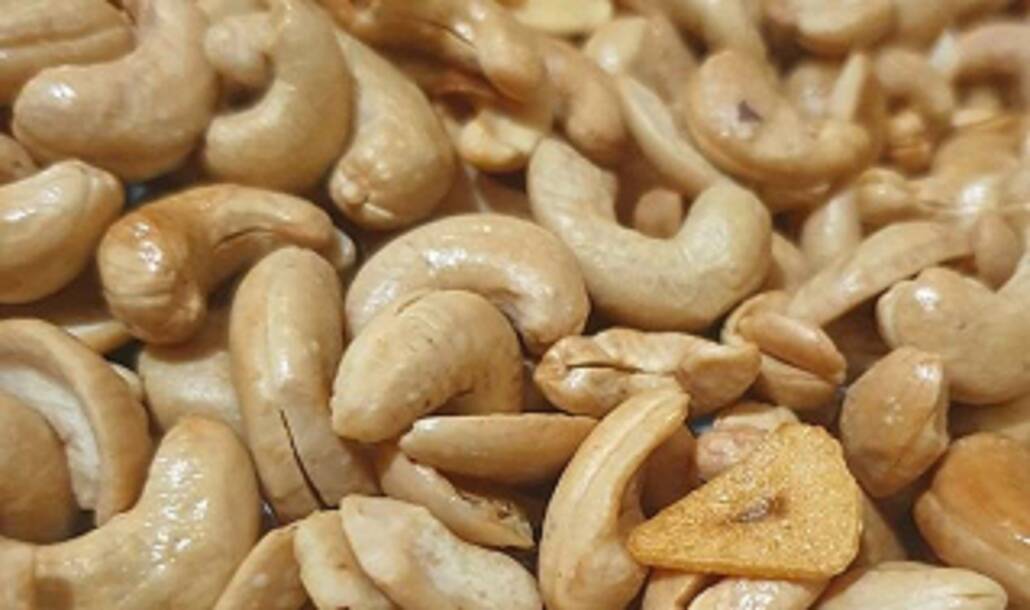 Cara Menggoreng Mete Yang Gurih Enak dan Renyah